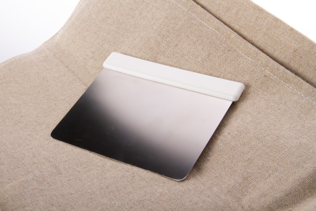 Metal Scraper | Flexible (White Handle) - Creeds Direct
