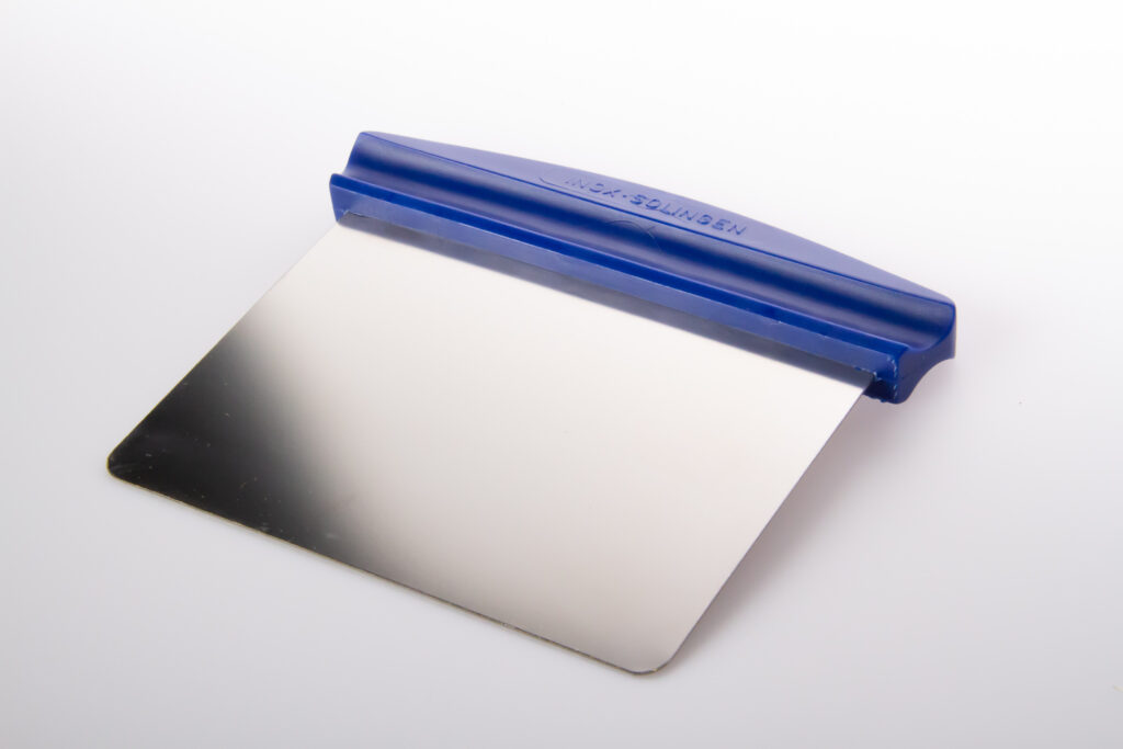 Metal Scraper | Flexible (Blue Handle) - Creeds Direct
